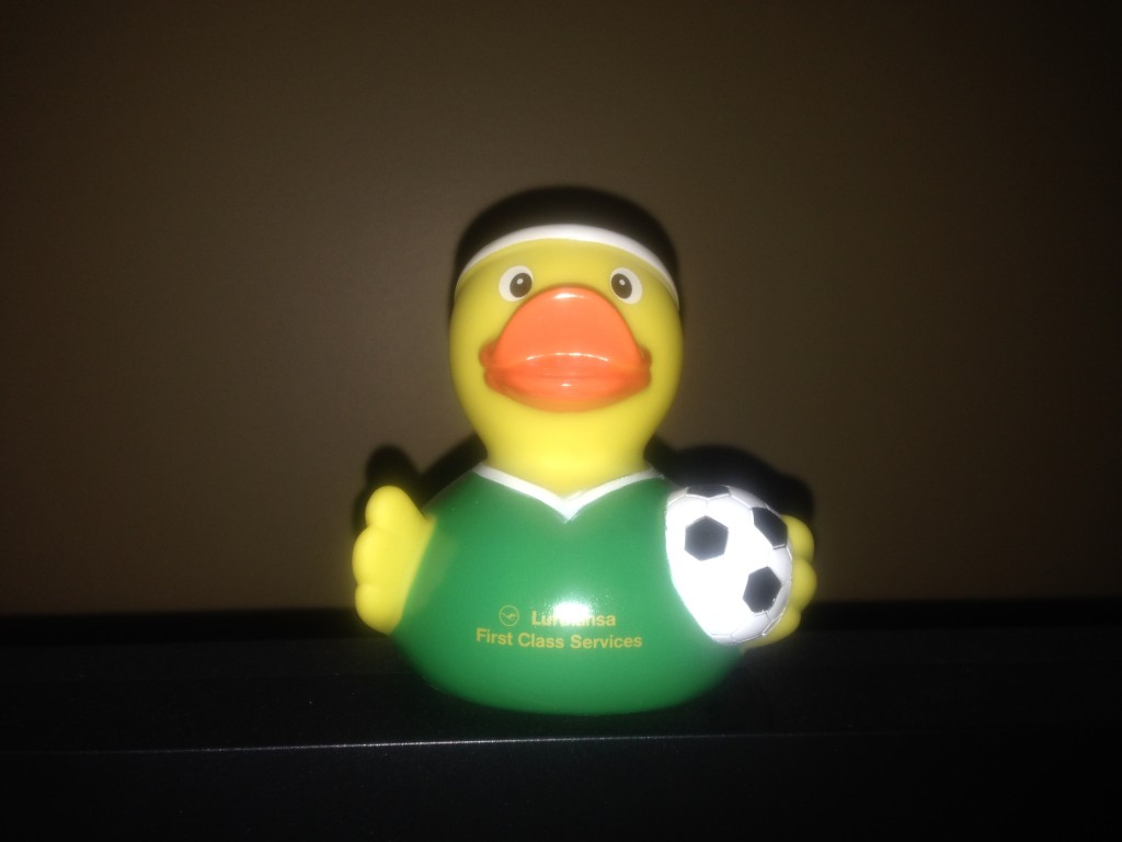 Lufthansa First Class Duck Registry | Lufthansa Flyer