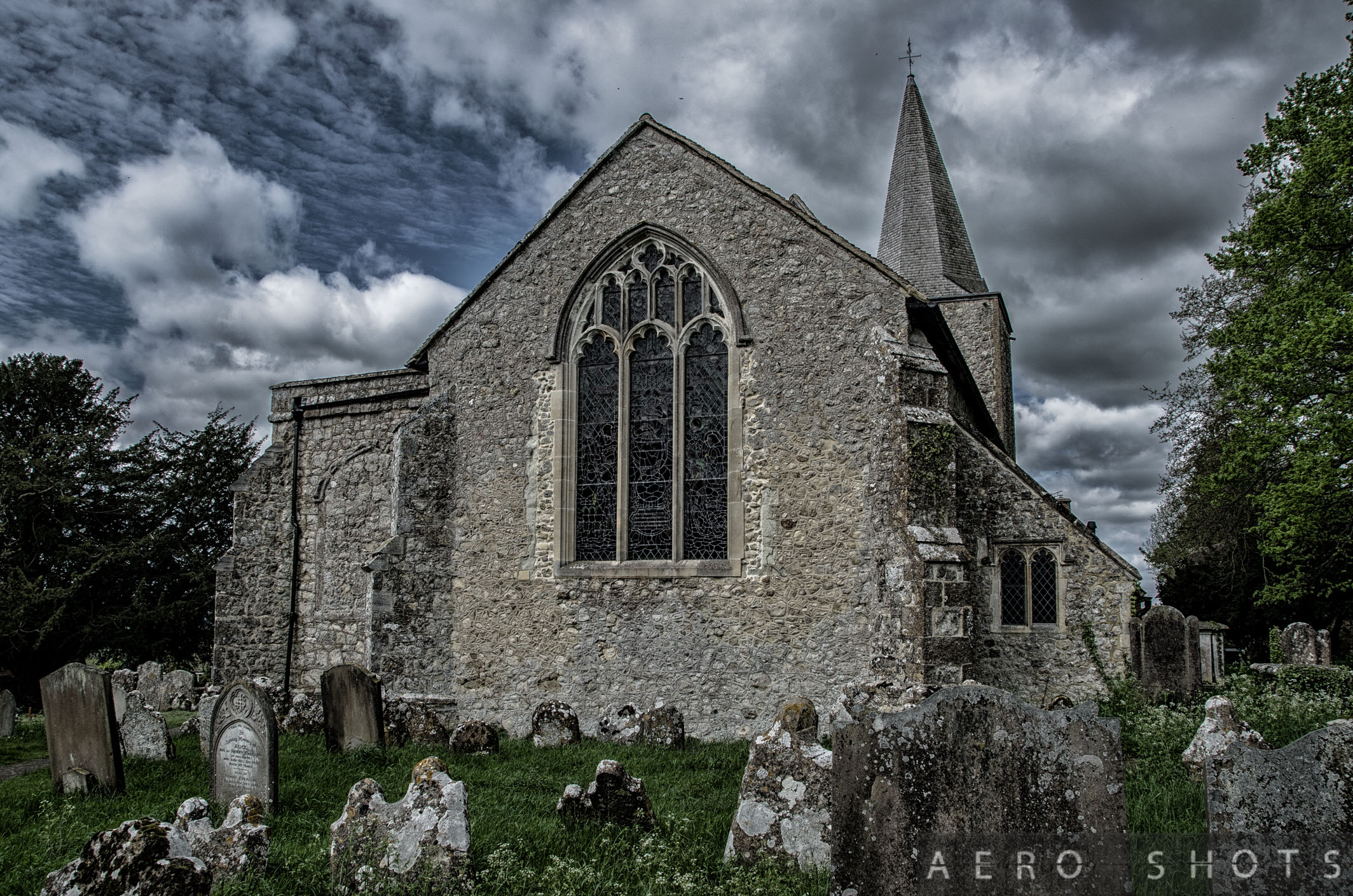 Pluckley, England's Ancient St. Nicholas Church & Cemetery - Lufthansa ...